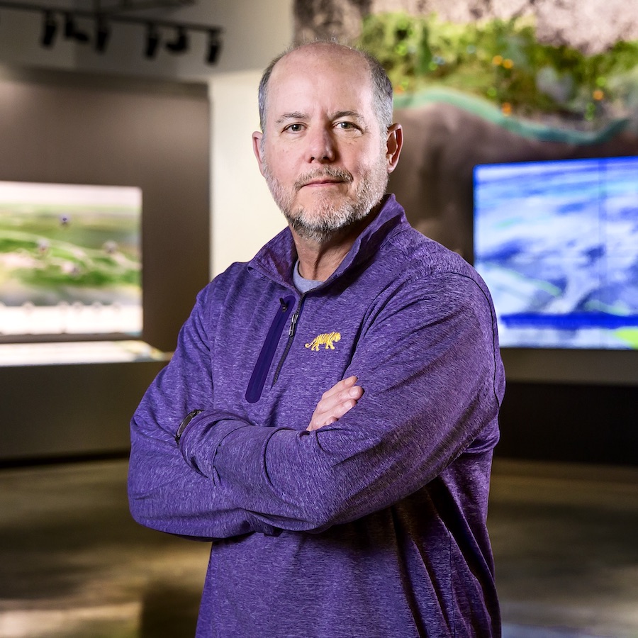 Mornings with Brian Haldane: Clint Wilson, 11-04-2022 - Talk 107.3FM